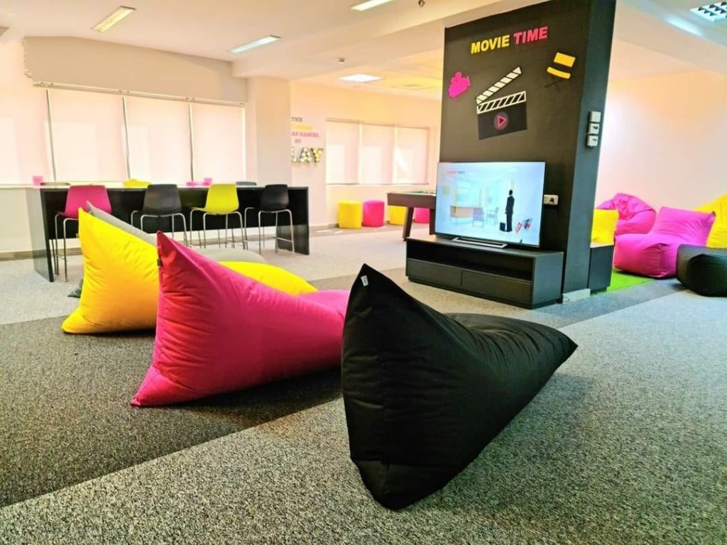 MY POUF - 1er Fournisseur au Maroc de Pouf de détente a base Micro-billes